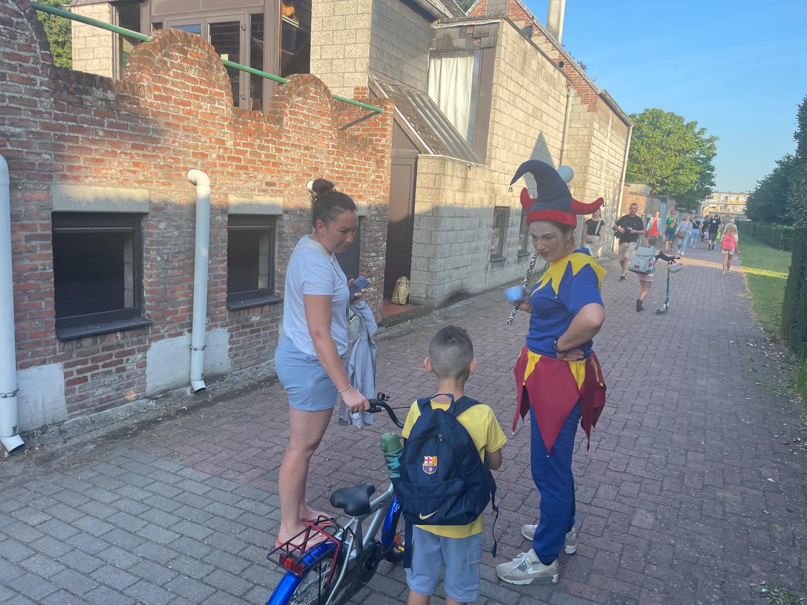 Basisschool Sint-Catharina start schooljaar in kleurrijk thema | Polderke
