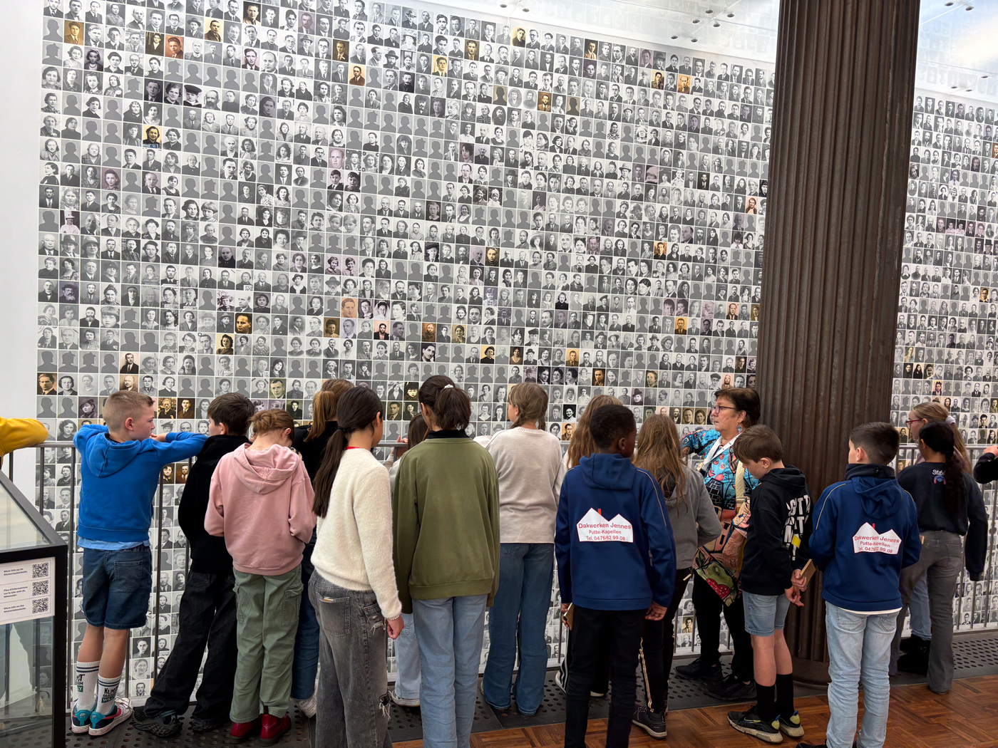 Leerlingen De Stappe spreken namen van oorlogsslachtoffers in | Polderke