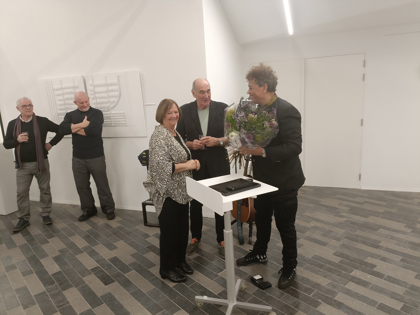 Beeldend kunstenaar Bob Mertens stelt tentoon | Polderke